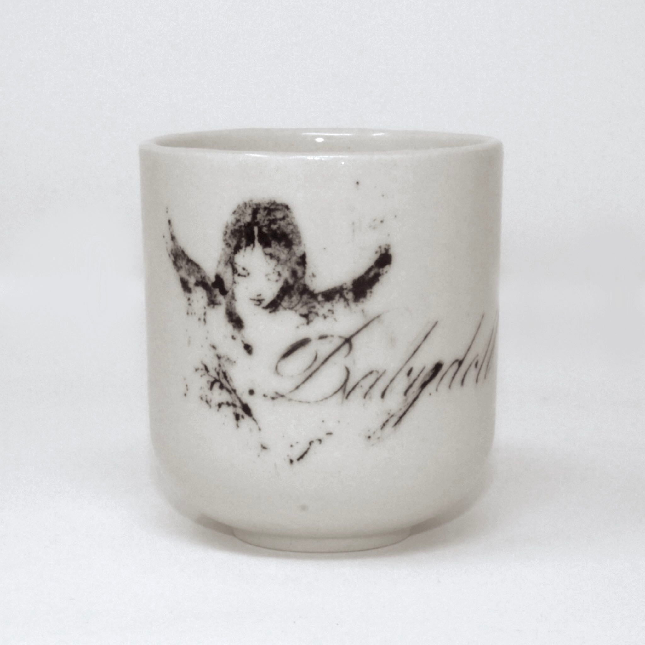 𝐷𝐸𝑉𝑂𝑇𝐼𝑂𝑁 𝑀𝑈𝐺 𝑁𝑂.𝟹 – Mich Iero